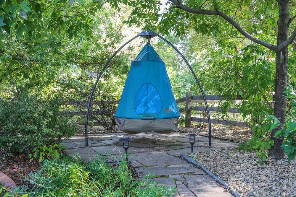 TreePods: Portable treehouses, no building required