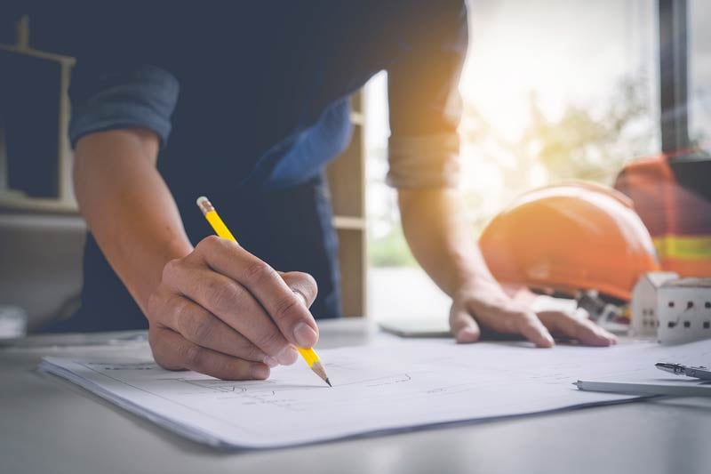7 Pros and Cons of Being Your Own General Contractor