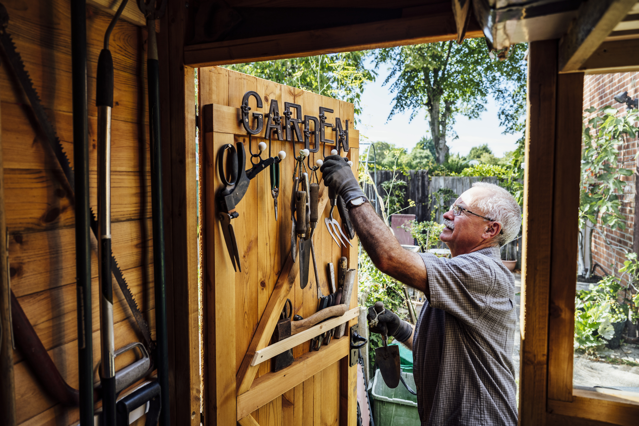 When to Repair, Replace or Recycle Your Farm/Garden Tools
